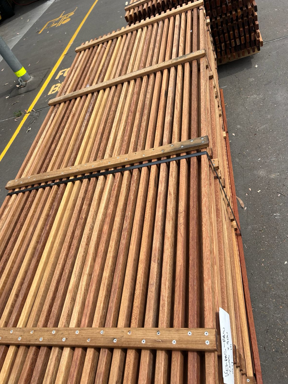 Kempas Screens – Timber Screens Australia