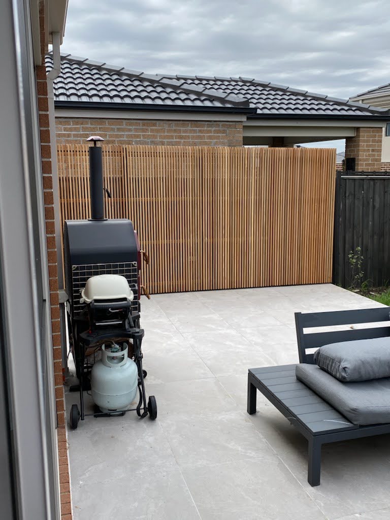 Yellow Balau Batten Screens - Oiled Finish – Timber Screens Australia